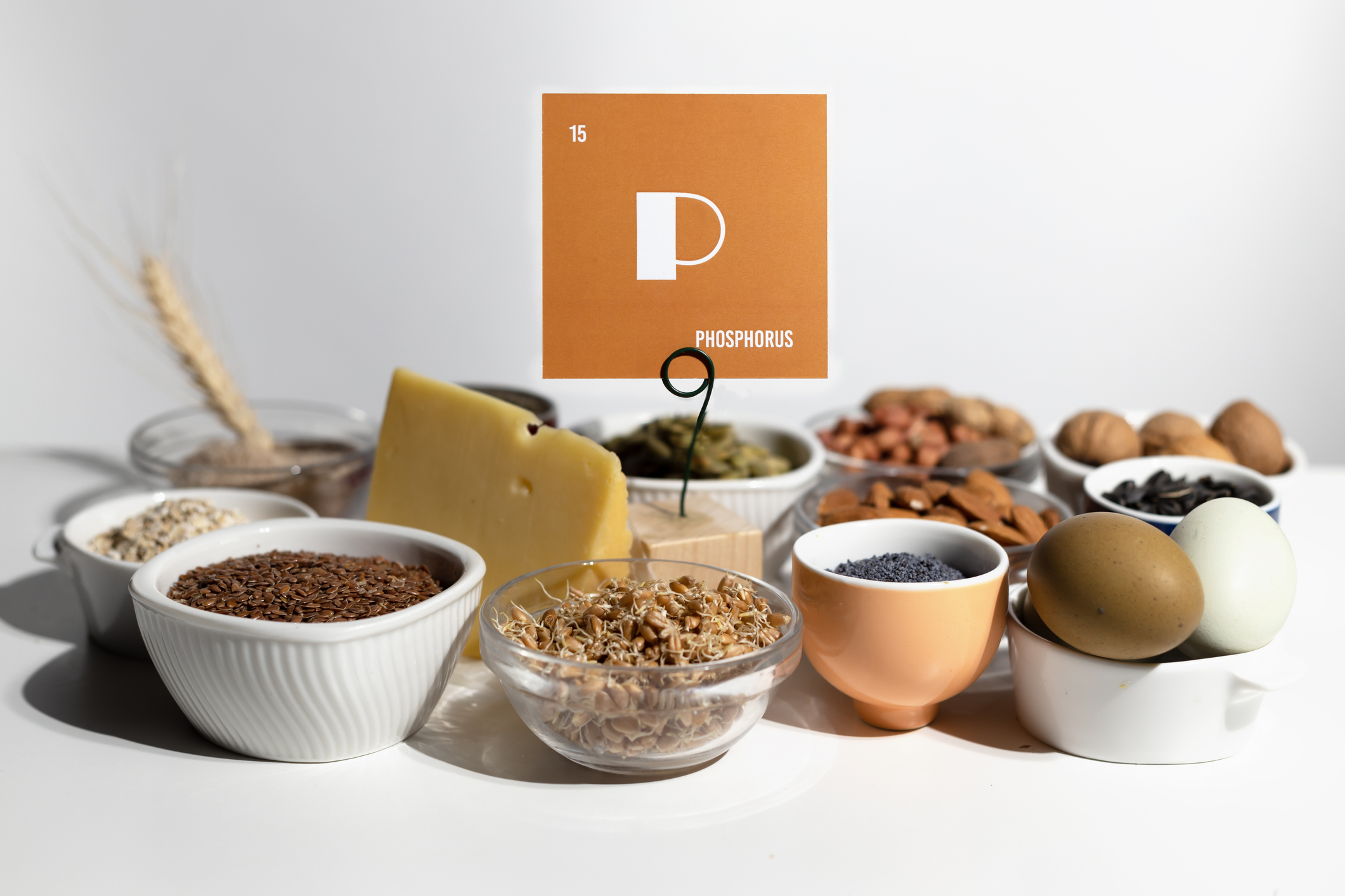 Rolul fosforului în organism. Este important pentru sănătate? Unde se ...